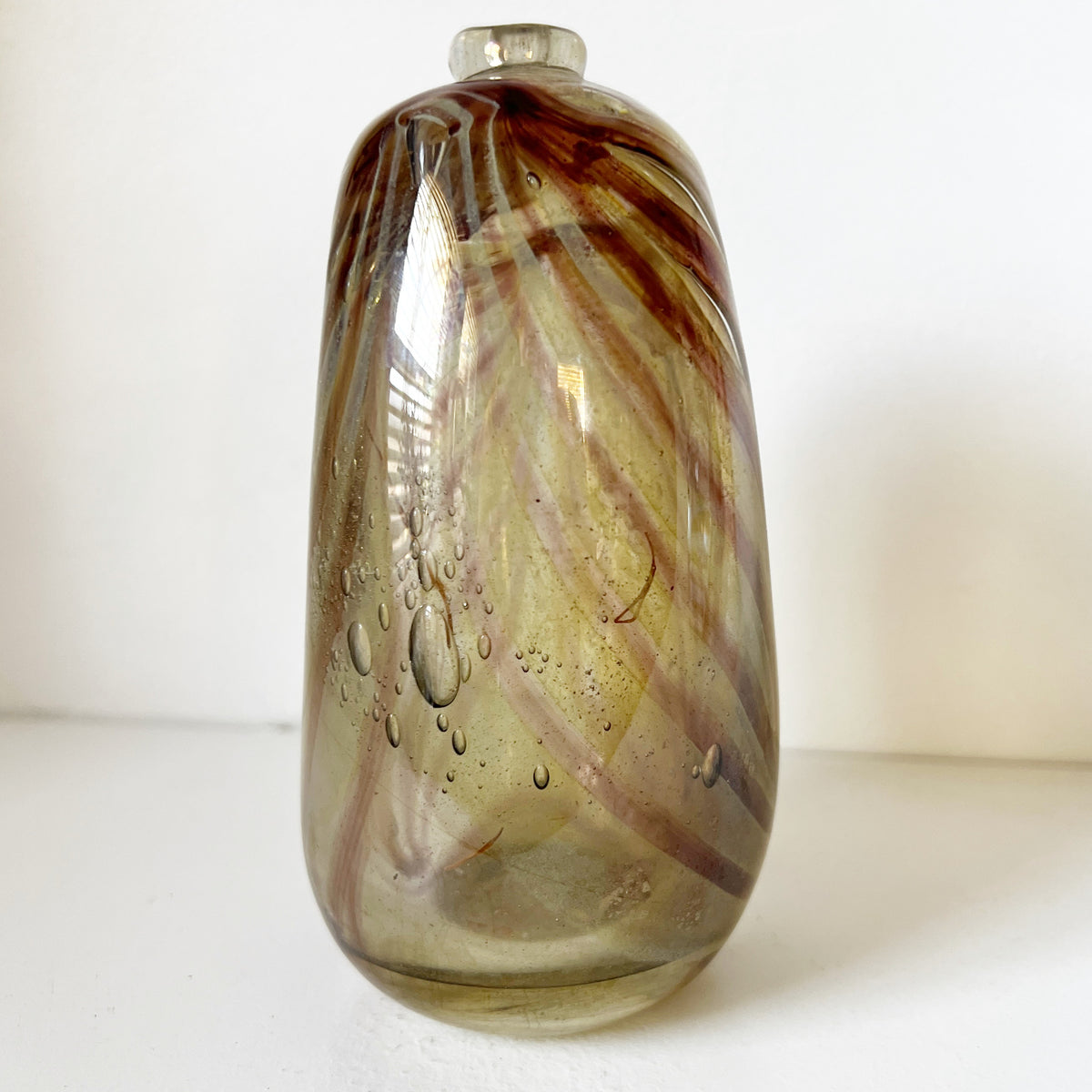 Two Rivers Art Glass Vase – What These Old Things NS